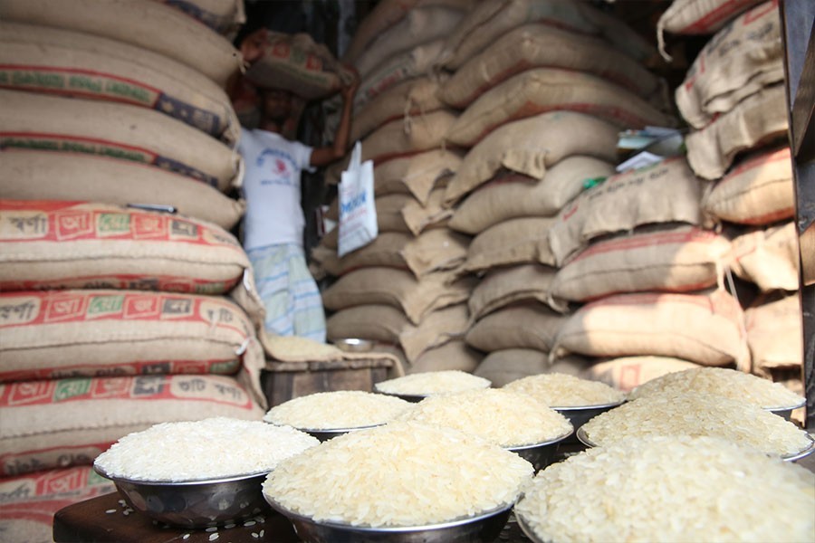 Rice prices dip globally but rise in India: FAO | The Financial Express
