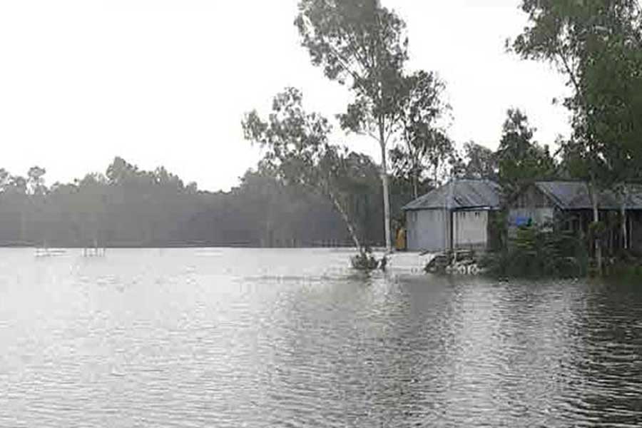 Heavy rainfall, onrush of water from upstream pose risk of flood in ...