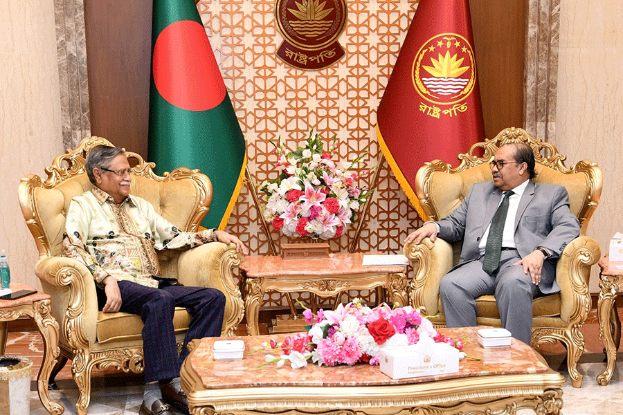 Chief Justice Obaidul Hassan makes maiden call on President Shahabuddin ...