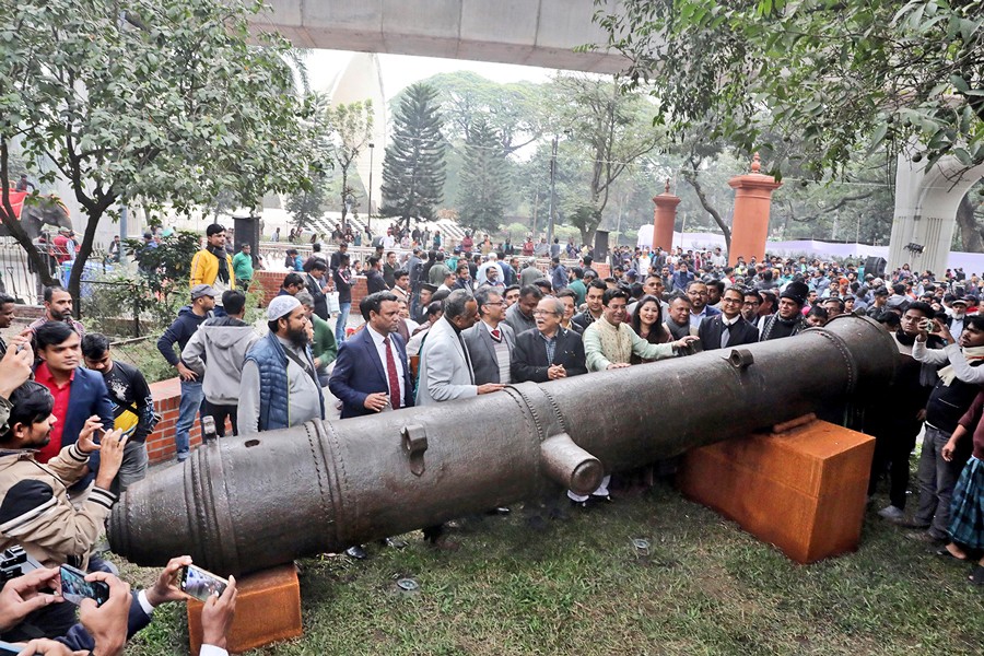 Sheikh Hasina works for public welfare: Taposh | The Financial Express