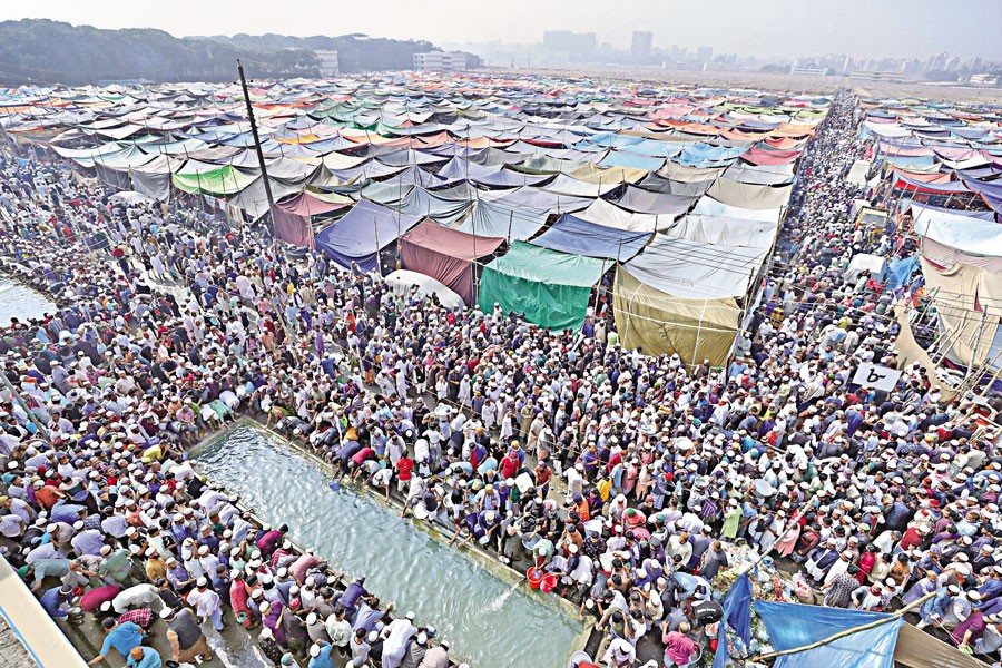 Six die on Ijtema ground | The Financial Express