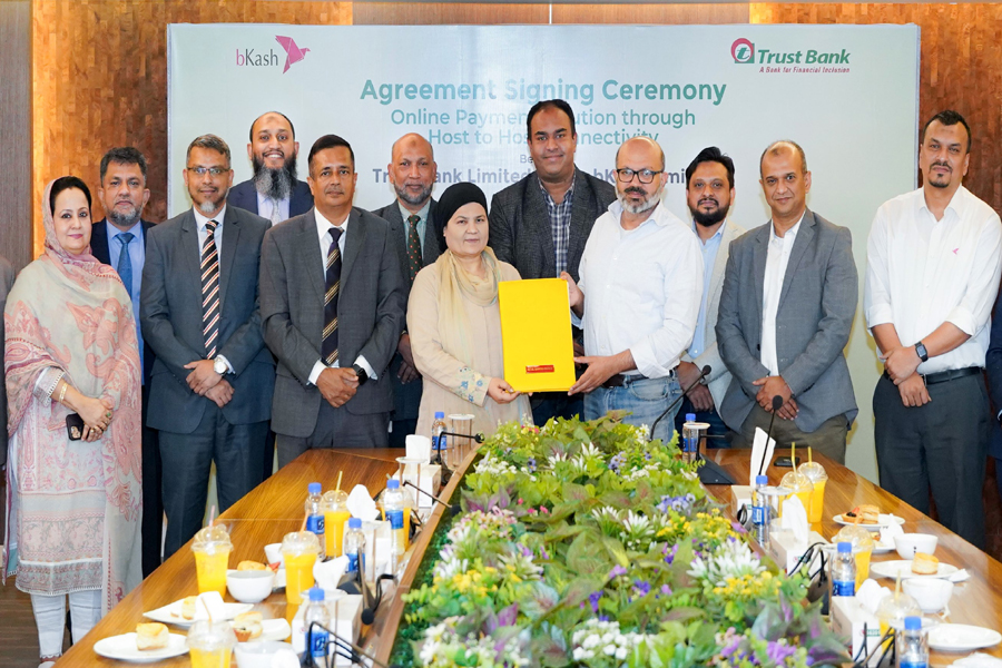 Trust Bank, bKash sign agreement on corporate payment portal | The ...