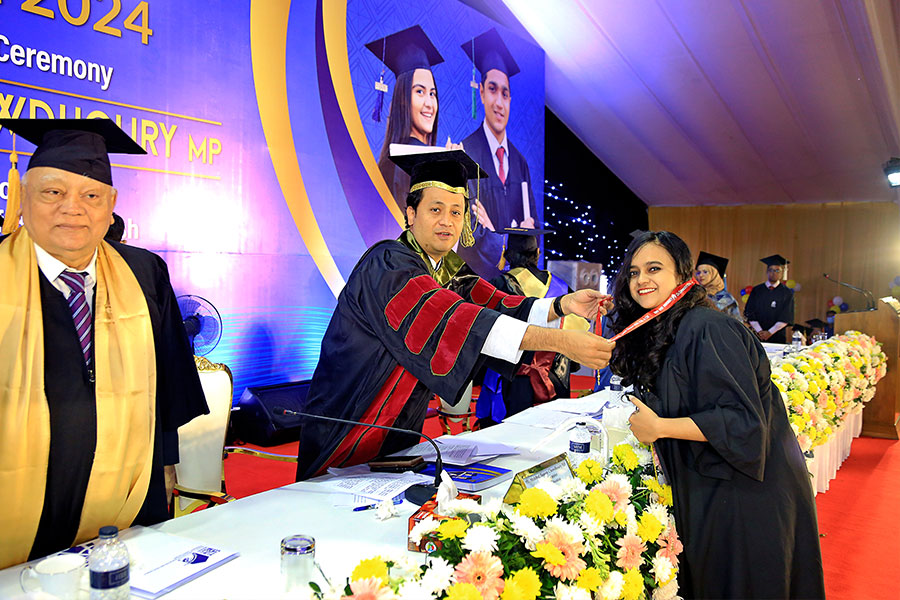 EWU celebrates its 23rd convocation | The Financial Express