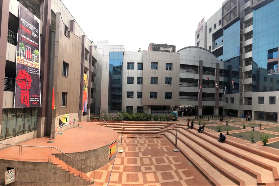 Independent University Bangladesh is recruiting for the role of ...