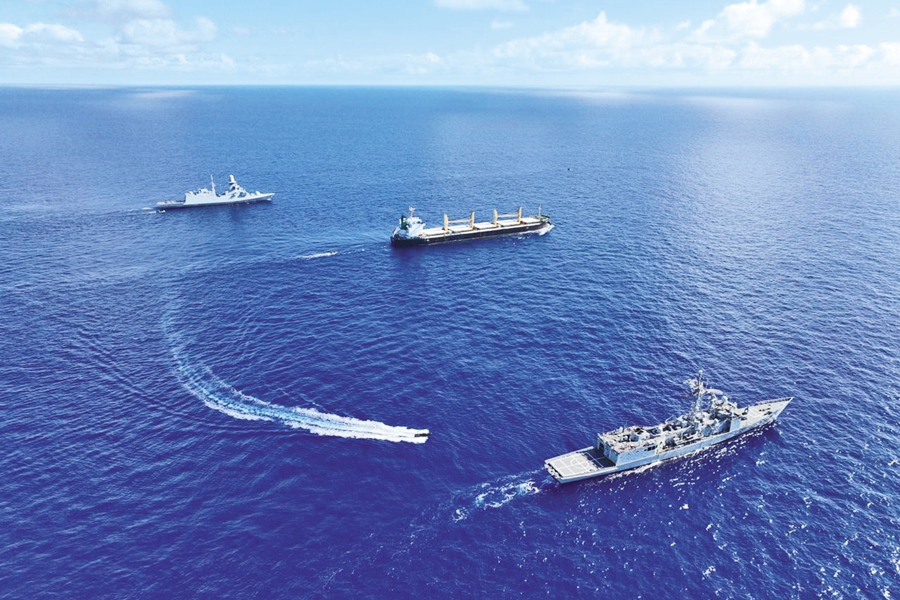 A king's ransom buys hijacked ship, crew's freedom | The Financial Express