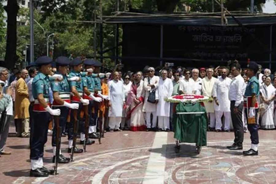 Farewells for Shib Narayan Das at Shaheed Minar | The Financial Express