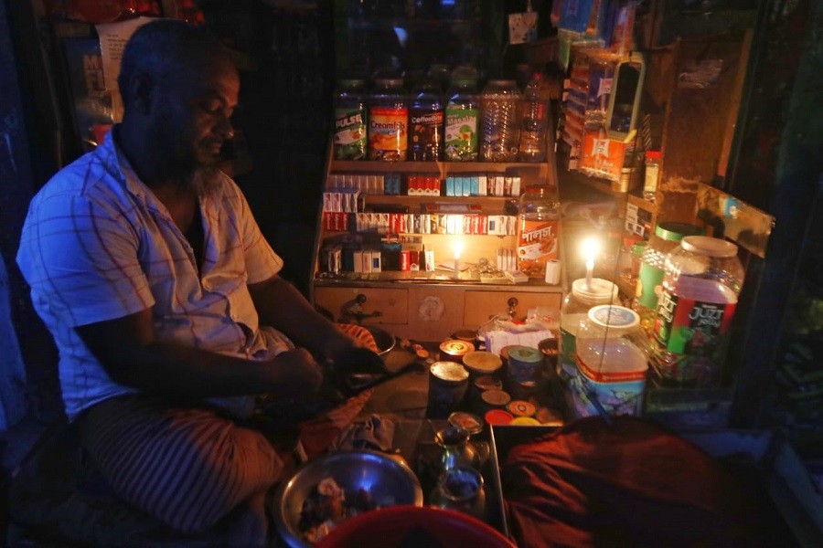 People suffer as load shedding hits 1,500 MW | The Financial Express