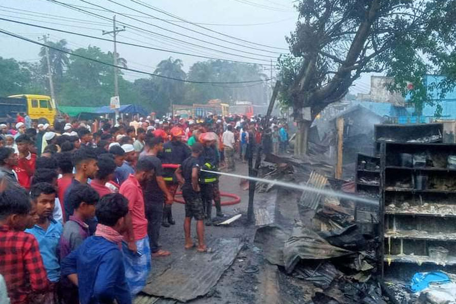 Fire guts 15 shops in B’baria | The Financial Express
