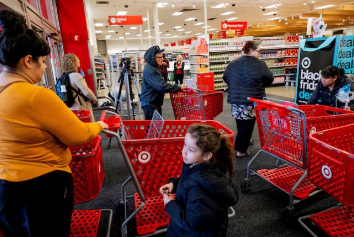 Target, Walmart shoppers seek home goods, grocery delivery online | The ...