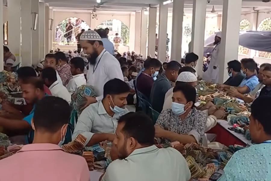 28 sacks of money found in Kishoreganj’s Pagla Masjid donation boxes ...
