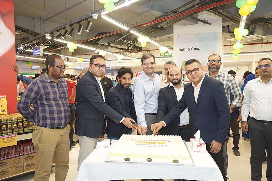 Meena Bazar opens new flagship outlet in Bashundhara Residential Area ...