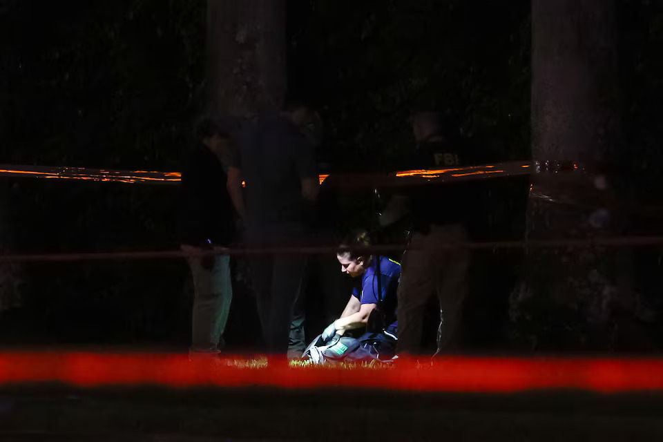 Trump safe after assassination attempt thwarted at Florida golf course ...