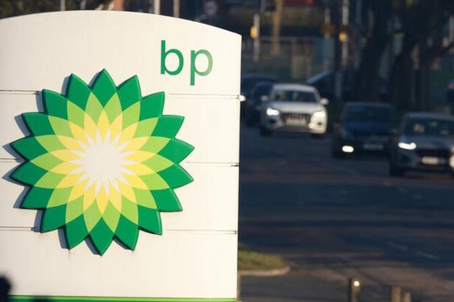 BP abandons goal to cut oil output, resets strategy | The Financial Express
