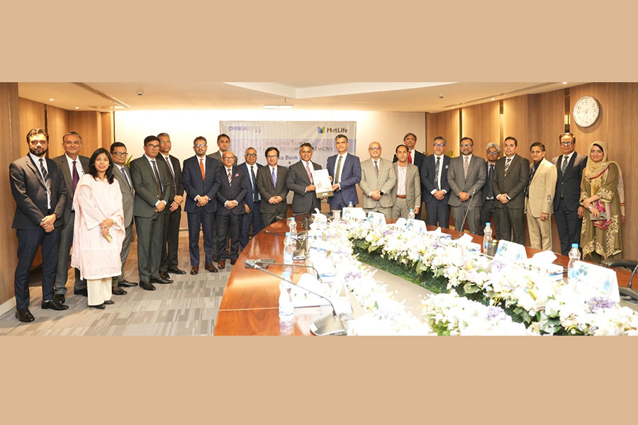 Dhaka Bank, MetLife Bangladesh sign agreement for employee insurance ...