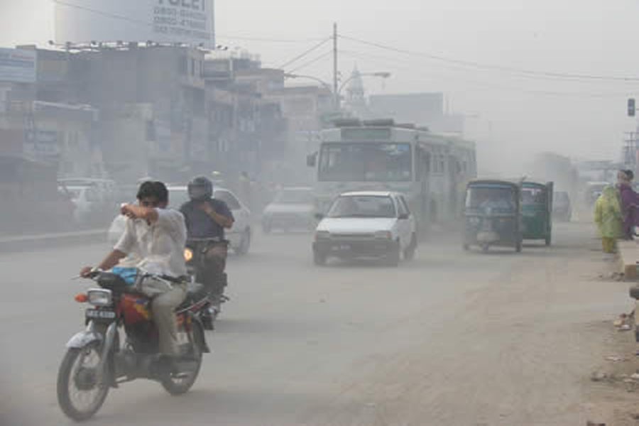 Dust pollution in Dhaka city | The Financial Express