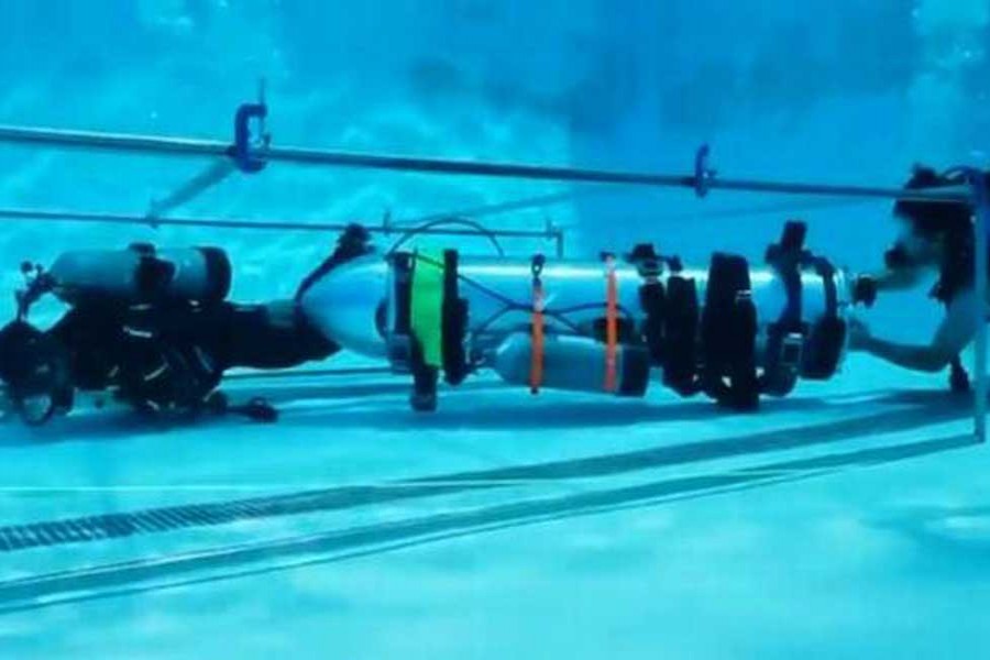 Elon Musk builds mini sub to help in Thai cave rescue | The Financial ...