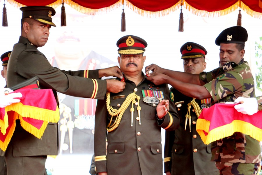 Army Chief adorned as Colonel Commandant of Armoured Corps | The ...