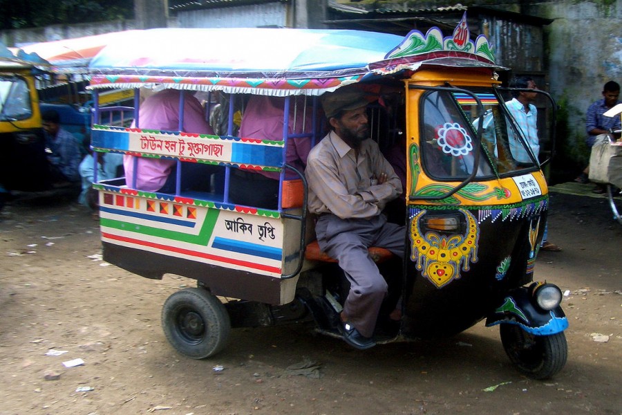 Auto tempo registration tumbles in 2018 | The Financial Express