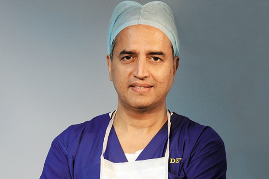 Devi Shetty arrives in Dhaka to examine Quader | The Financial Express