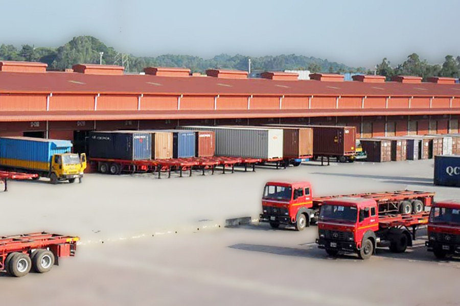 Shippers cry foul as depot operators hike charges | The Financial Express