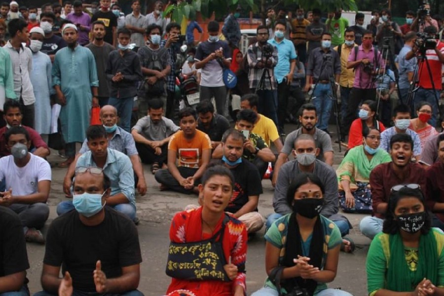 Anti-rape protest continues for eighth day at Shahbagh | The Financial ...