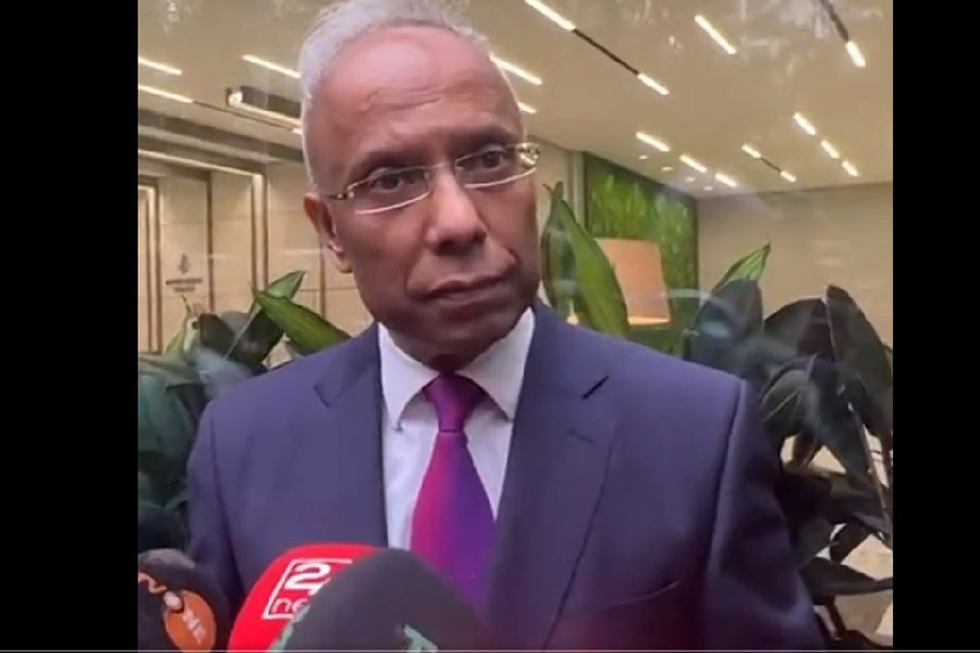 Bangladesh-born British politician Lutfur Rahman elected Tower Hamlets ...