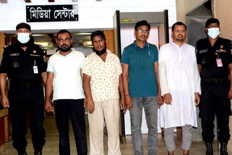 Fast food worker headed a robbery gang at Dhaka airport: RAB | The ...